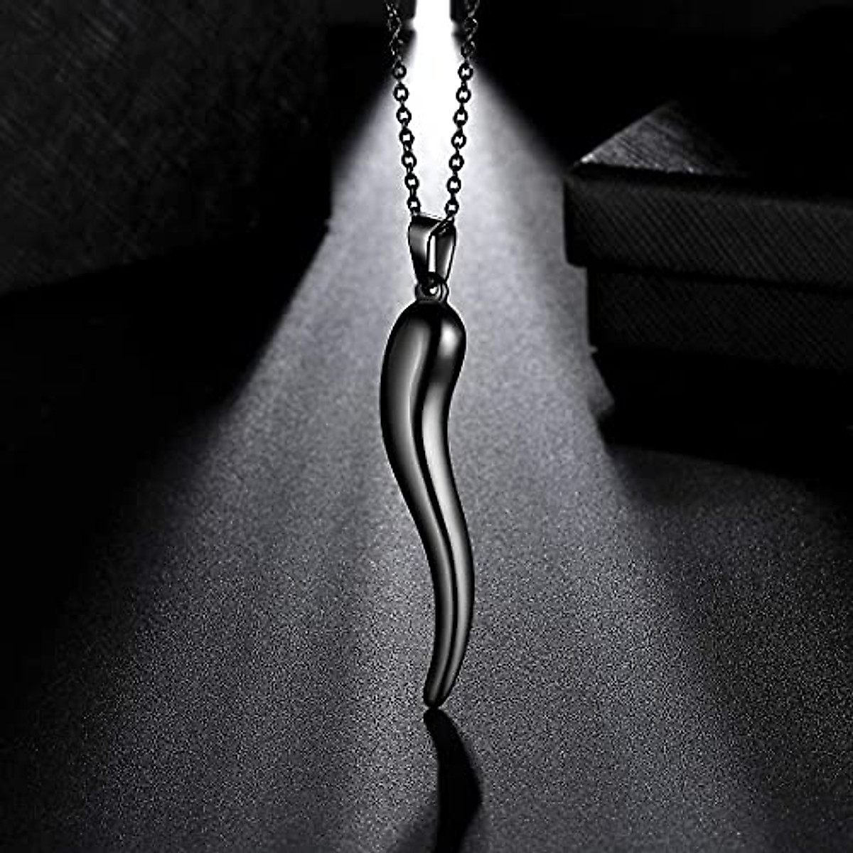 Hipunk Italian Horn Necklace Women Men - Lucky Cornicello Talisman Pendant 316L Stainless Steel Black Gun Plated Protection Amulet Chili Pepper Jewelry SP0064B