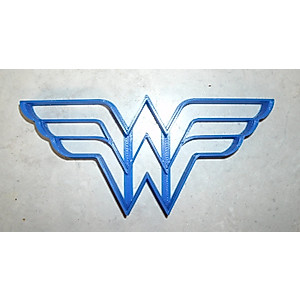 WOMAN SUPERHERO W DETAILED COOKIE CUTTER BAKING TOOL USA PR511