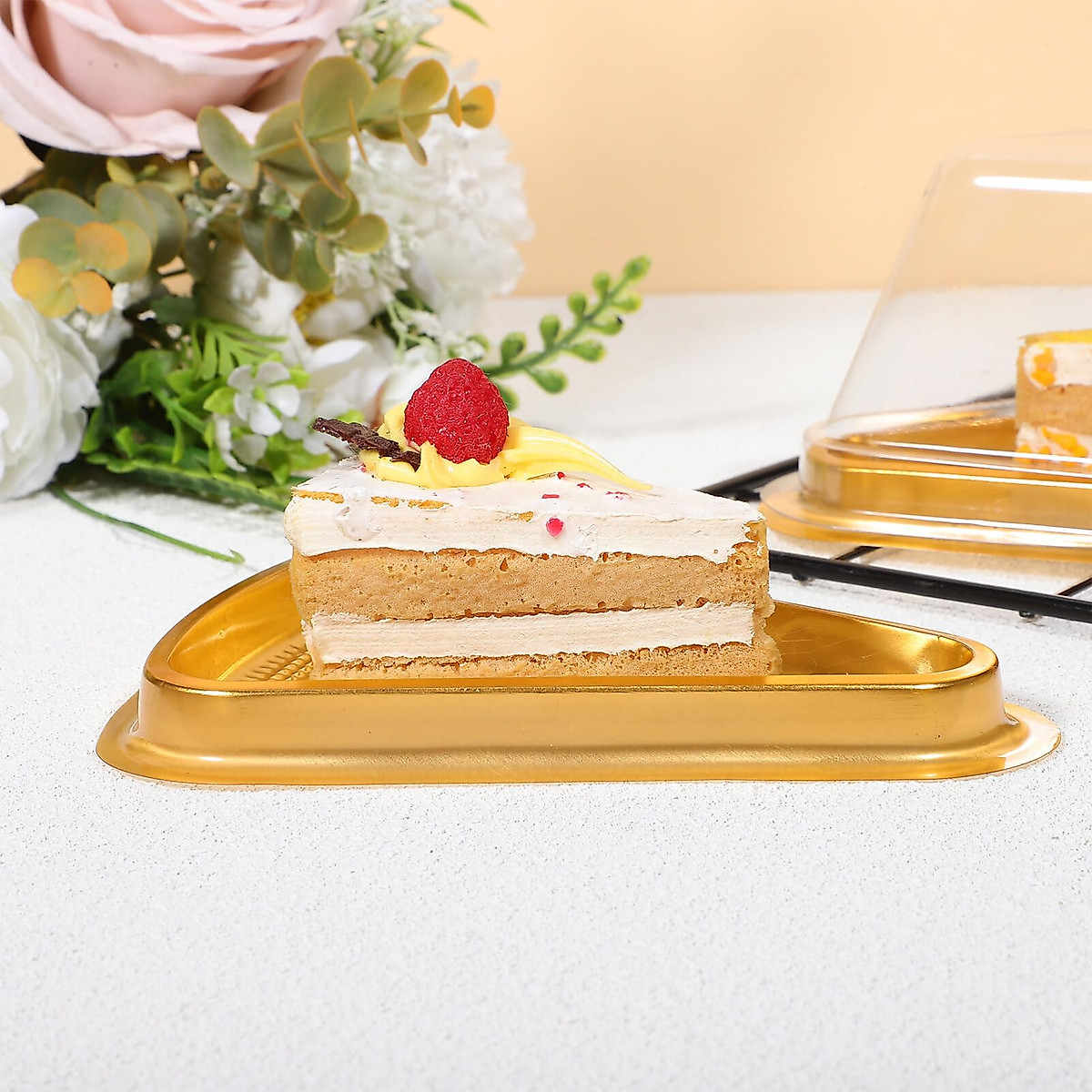 Zerodeko 50pcs Boxes Triangular Cake Box Disposable Cake Containers with Lids Mini Cheesecake Containers Chocolate Boxes Sandwich Sealing Container Cupcake Carrier Takeaway Box A03 Food Pvc