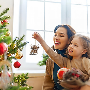 Hyturtle Highland Cow Christmas Ornament Gifts for Cow Lover - Highland Cow Christmas Wood Ornament - Cute Farm Animal Lover Gifts for Women, Girls On Birthday - Xmas Tree Hanging Decoration