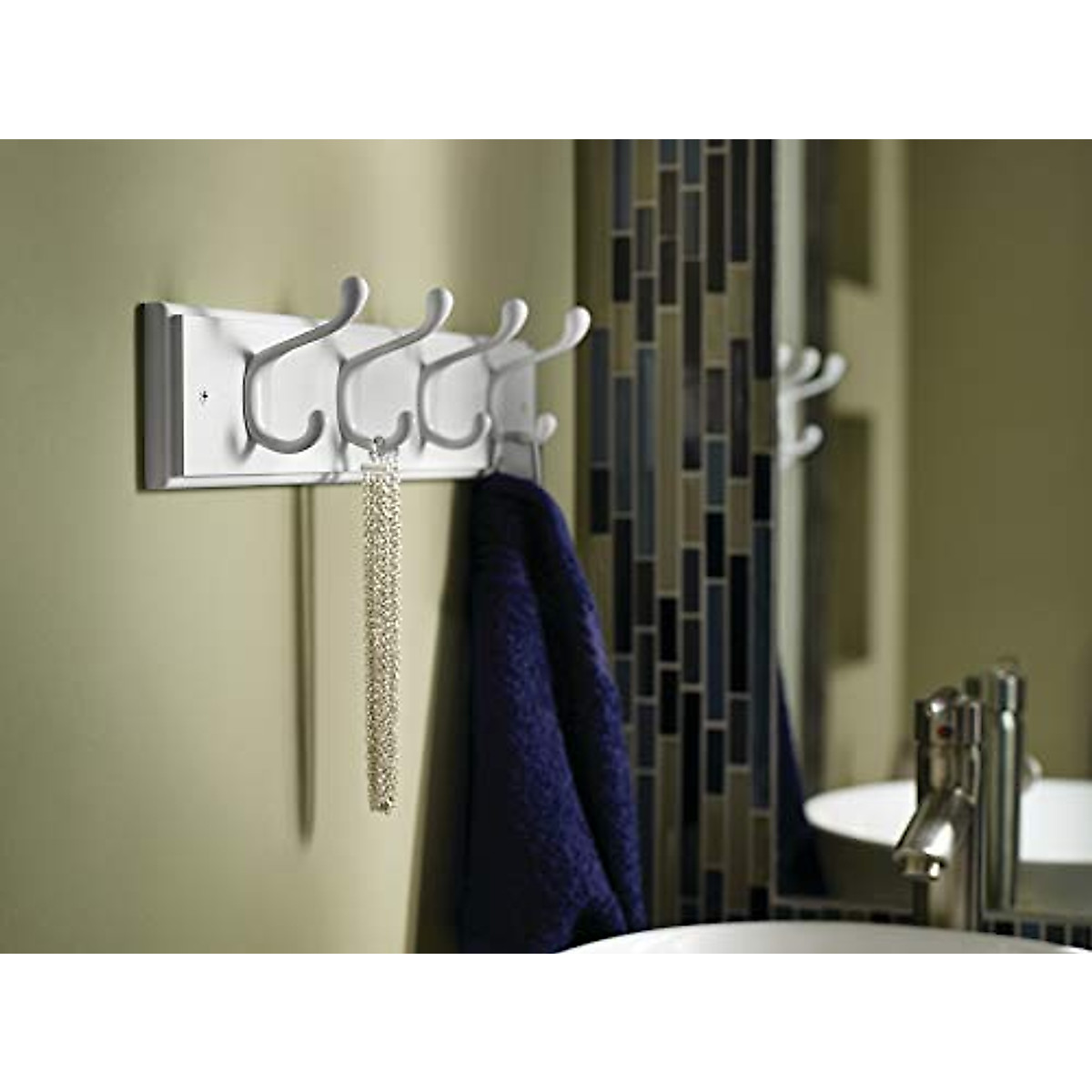 Liberty Hardware 129847 18-Inch Coat and Hat Rail/Rack with 4 Heavy Duty Hooks, White and White