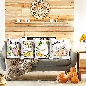 Fall Decor Pillow Covers 18x18 Set of 4 for Fall Decorations,Thanksgiving Decorations Outdoor Farmhouse Pumpkin Decor Throw Pillows Cover Grateful Autumn Decorative Pillow Cases Cushion Case for Couch