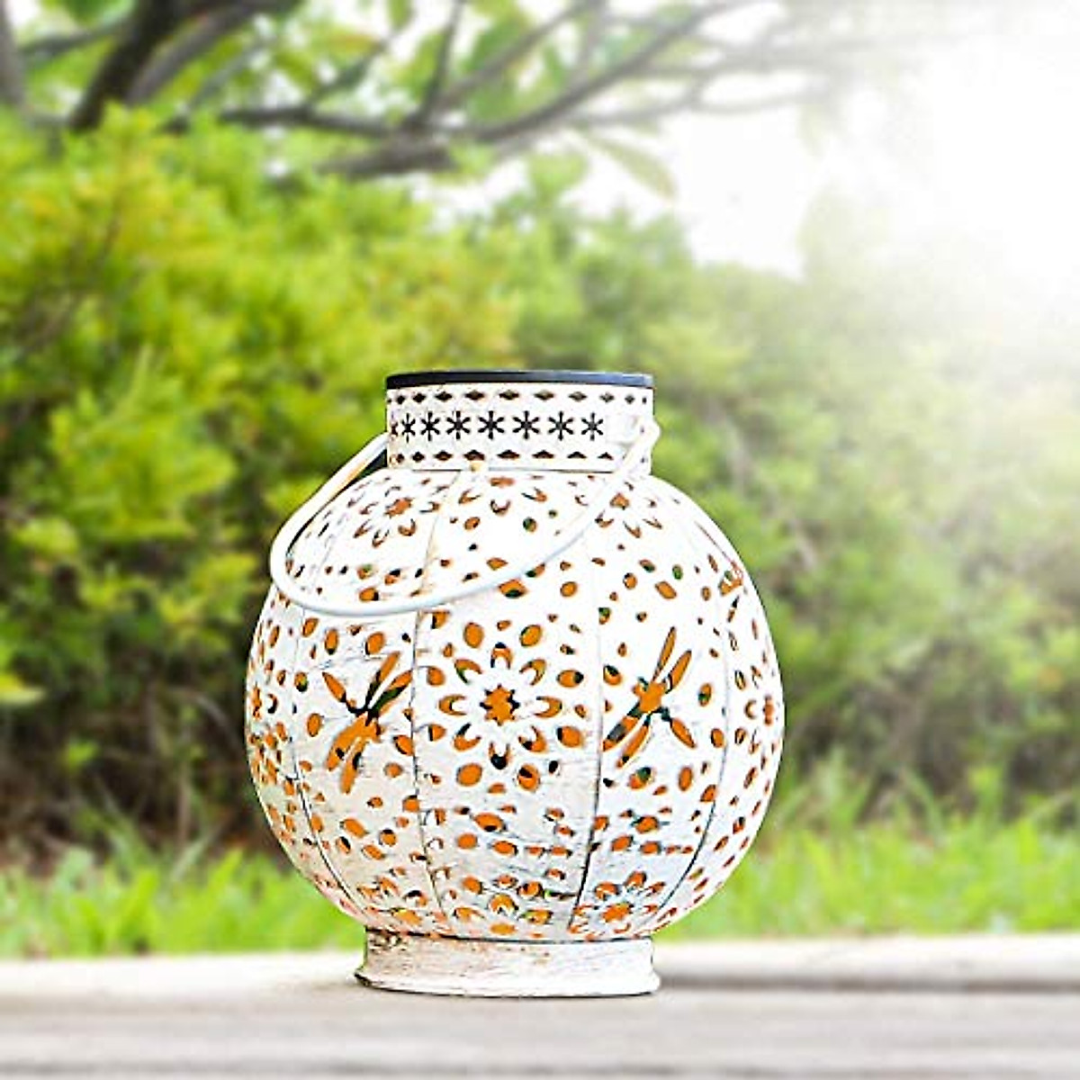 Solar Lantern Outdoor Hanging Lights Waterproof Metal LED Decorative Lights with Shadow Casting for Patio Garden Yard Tabletop