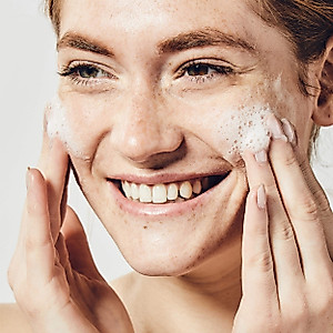 BeautyBio Cleanse & Zen Mini Set: The Balance pH Balancing Gel Cleanser + The Zen Bubble Oil-Free Calming Gel Cream