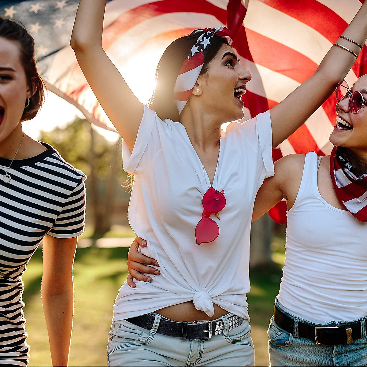 Geyoga Studded Belt Metal Punk Rock Rivet Belt Punk Leather Belt Threads Studded Goth Belt with Pyramid Studs for Women Men(Silver)