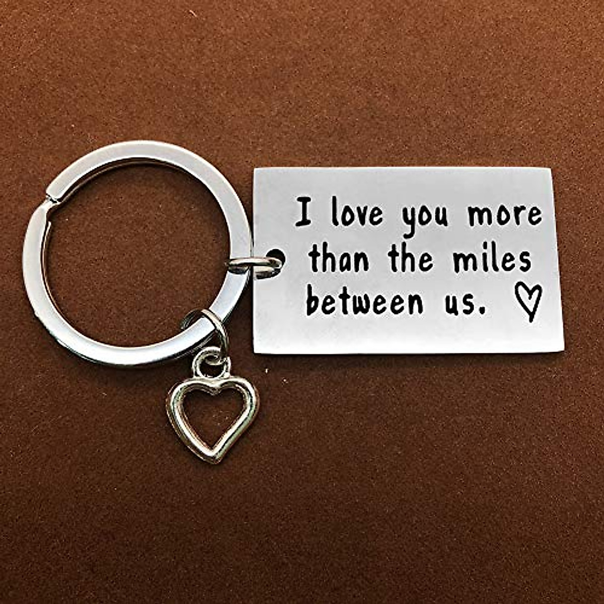 Couple Keychain， I Love You More Than The Miles Between Us Long Distance Relationship Gift for Boyfriend Girlfriend Brithday Valentines Gift Personalized Couples Jewelry Going Away Gift Keychain
