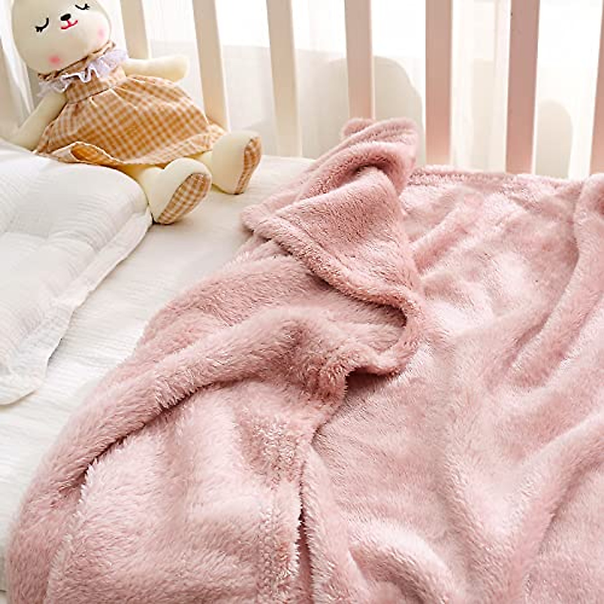 Exclusivo Mezcla Plush Fuzzy Fleece Throw Blanket, Super Soft, Fluffy and Warm Blankets for Couch, Bed, All Season Use (30x40 Inches, Dusty Pink)