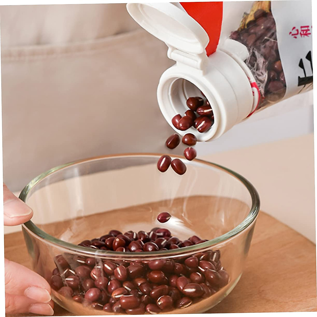 GRIRIW 4pcs Food Bag Sealing Clips with Pour Spout Versatile Clip for Snacks Chips and Food Storage Sealing Preservation Clips for Kitchen Organization