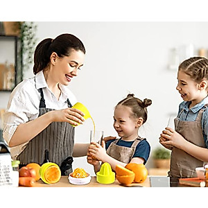 Lechin Hand Juicer - Citrus Juicer with Lemon Shape - Hand Lemon Juicer with Two Press Options for Different Fruits (Yellow)