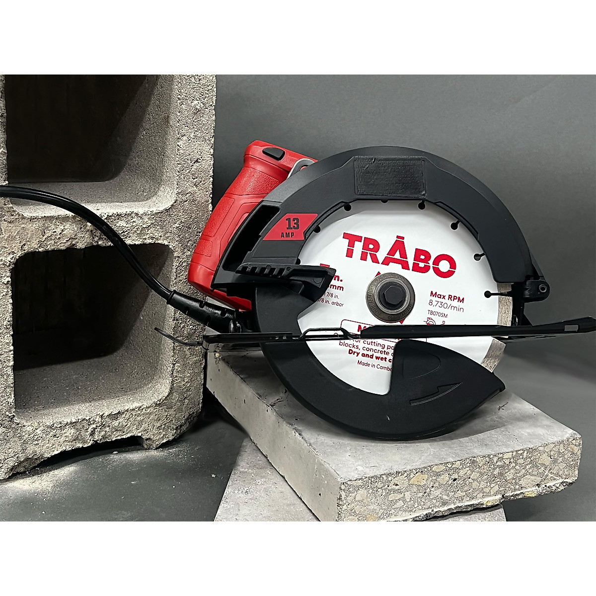 Trabo 7 Inch Masonry Turbo Rim Diamond Metal Bond Blade for Cutting Cement, Pavers, Concrete with Rebar, Natural Stone and More, with 7/8 Inch Arbor with 5/8 Inch Reducer Ring
