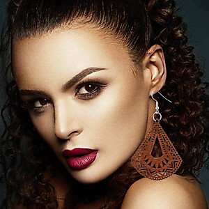 Yolev 12 Pairs African Wooden Dangle Earrings Lightweight Drop Earrings Bohemian Pendant Dangle Earrings Lightweight Ethnic Style Wood Earrings for Women