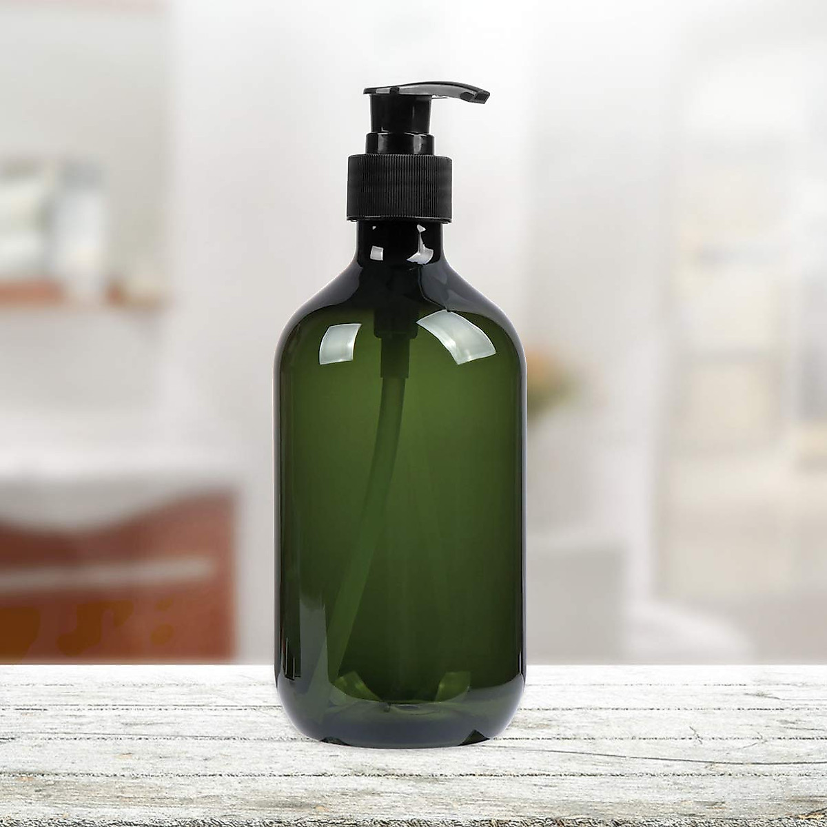 Cabilock Empty Soap Bottles Travel Shampoo Bottles 4Pcs Empty Plastic Cylinder Lotion Bottles Dispenser Refillable Jar for Body Wash Massage Lotion Travel 500ML (Green) Travel Lotion