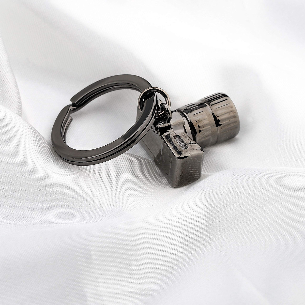 FUSTMW Photographer Gift Camera Keychain Photography Gift Black Camera Charm Jewelry Gifts For Photographer Lovers (Black)