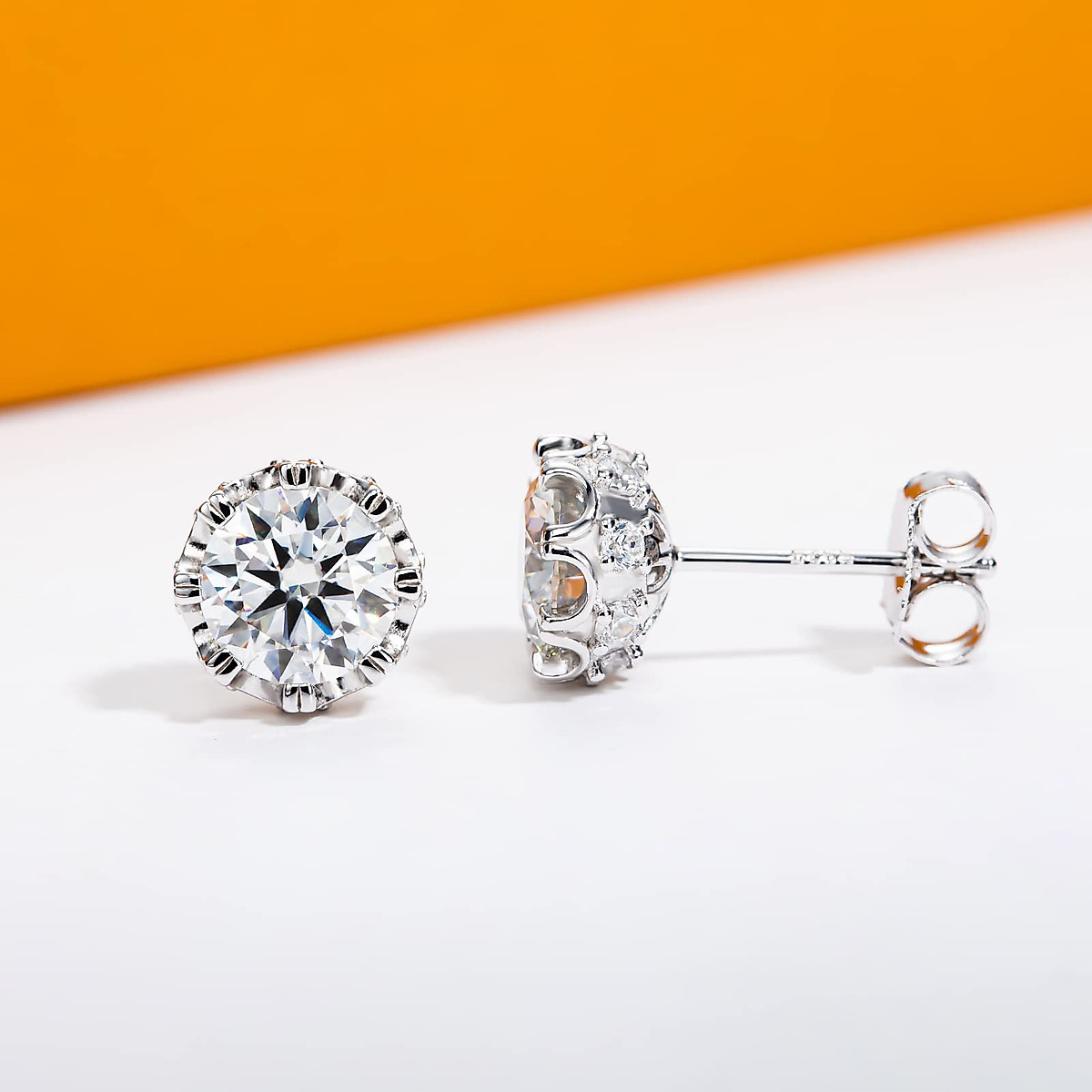 2cttw Moissanite Stud Earrings Crown Gold Plated 925 Sterling Silver Earrings for Women D Colour VVS1 Lab Created Diamond Stud Earring for Her Mother's Day Gift with Certificate