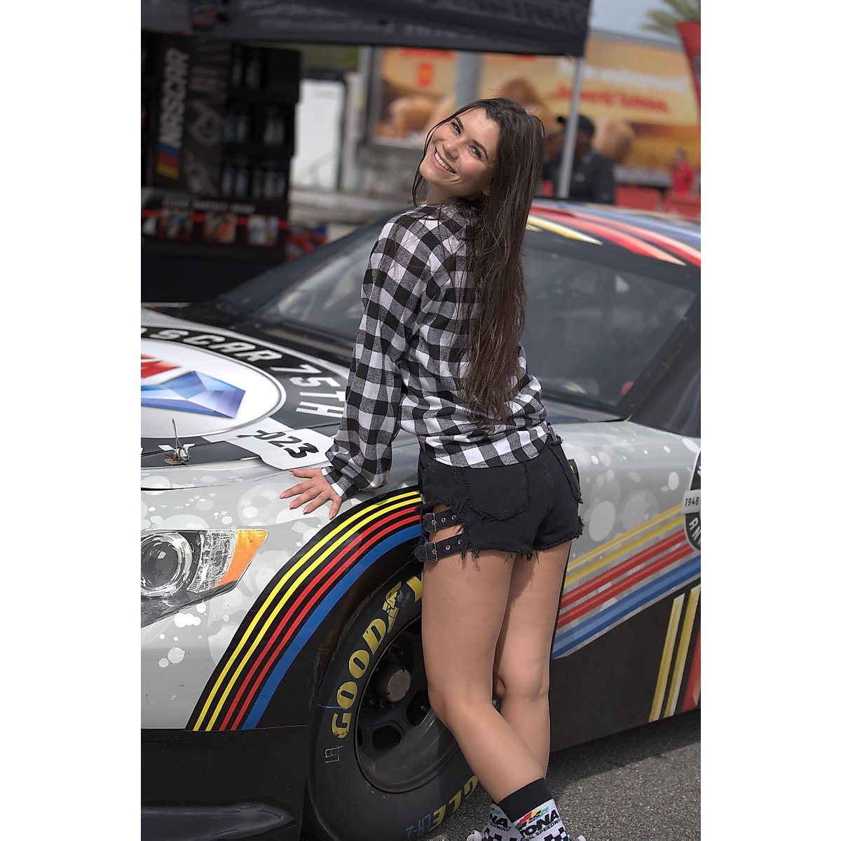 NASCAR - LUCKY DOG - Bamboo Pear Interior Detailer, Refresher, Odor Neutralizer, Air Freshener and Odor Eliminator, Long-Lasting Scent, Great for Cars, Trucks, SUVs, RVs & More (16 Fl Oz)