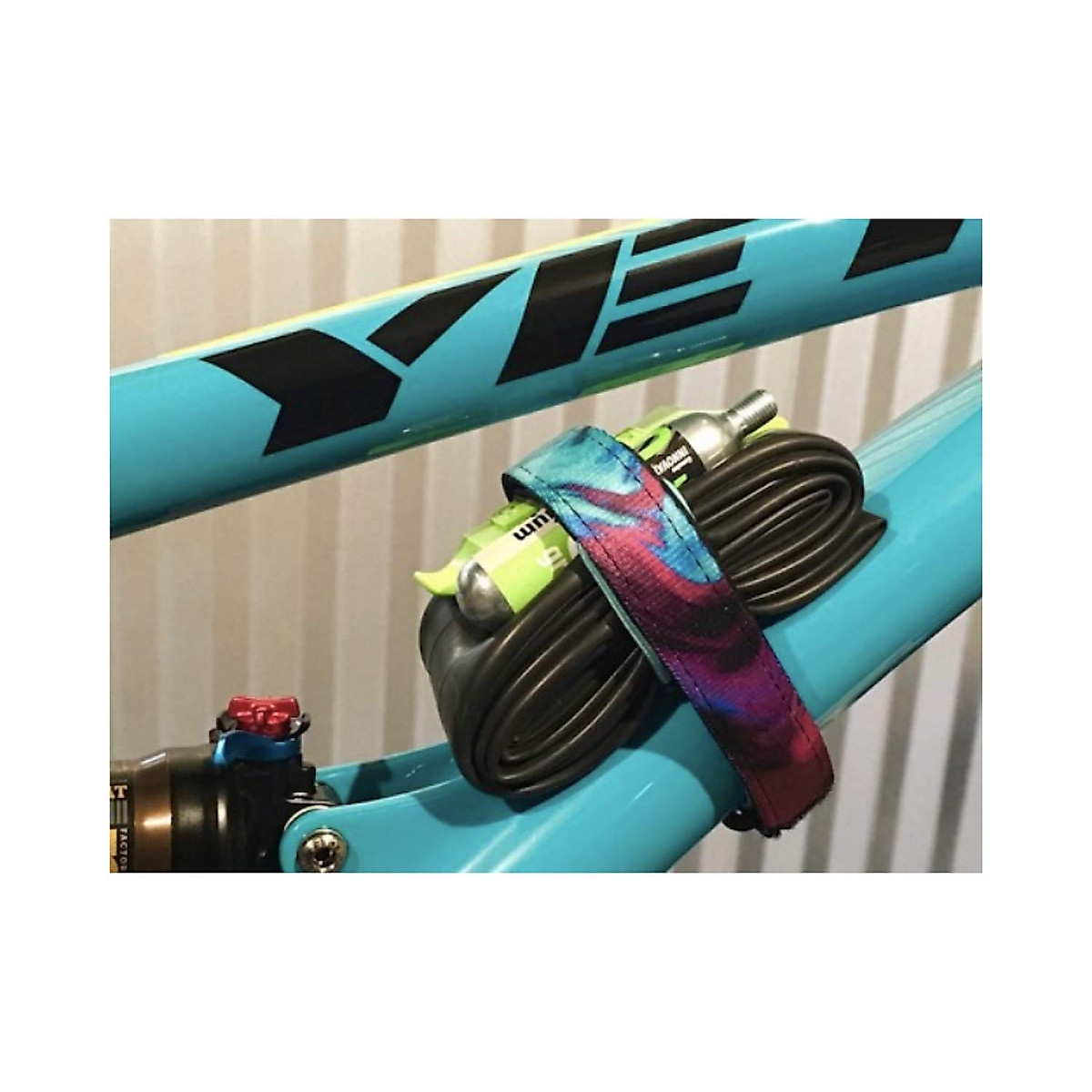 Backcountry Research Mutherload Strap Frame Mount - Quadra Camo - Easy to Use - Adjustable and Secure Mountain Bike Frame Strap - UV Resistant and Easy to Wash