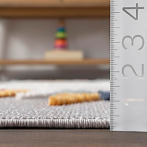 nuLOOM Amiah Graphic 4x6 Area Rug for Living Room Bedroom Dining Room Nursery Kitchen, Multicolor