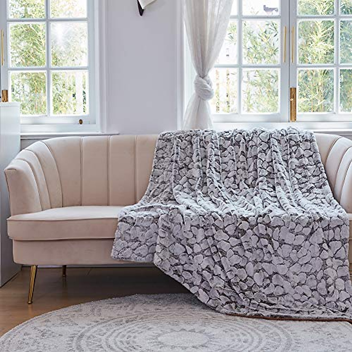 FY FIBER HOUSE Super Soft Rabbit Faux Fur Fleece Throw Blanket Thick Luxurious Faux Fur Plush Warm Fuzzy with Stone Pattern for Bed Sofa, 60"X80", Cappuccino