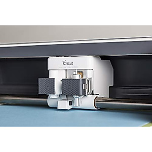 Cricut Premium Fine-Point Replacement Blade, Cutting Blade with Improved Design, Cuts Light to Mid-Weight Materials, For Personalized Crafts, Compatible with Cricut Maker & Explore Machines, 1 Count