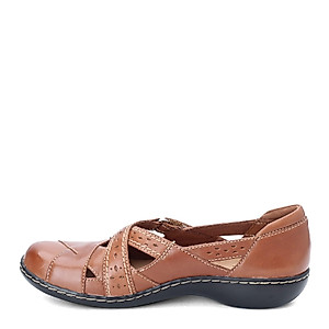 Clarks womens Ashland Spin Q Slip On Loafer, Tan, 7.5 US