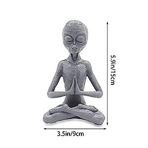 Dnoifne Garden Statue Meditating Alien Sculptures, Meditating Alien Resin Ornament, UFO Indoor Outdoor Garden Decor, Meditating Alien Figurines
