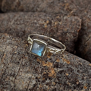 Fine Sterling Silver Ring For Women & Girls Labradorite Ring Sterling Silver Engagement Ring Square Gemstone Ring