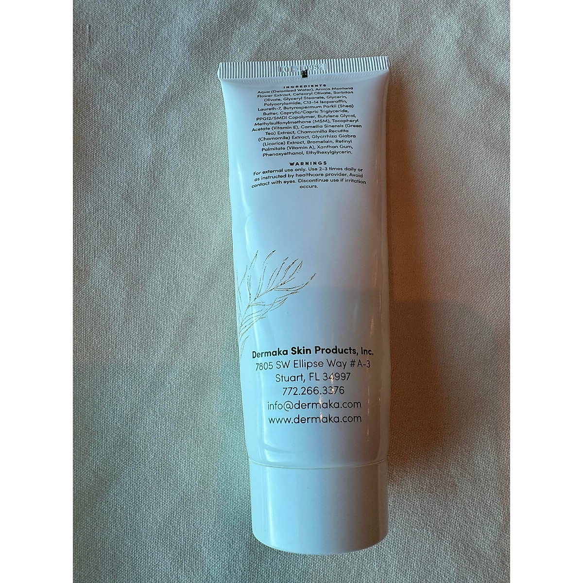 Dermaka Skin Cream 4 oz. All-Natural Skin Cream- Formulated by a surgeon to aide in healing damaged skin. Moisturizing Lotion helps issues that may cause skin irritation.