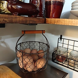 CVHOMEDECO. Round Chicken Wire Egg Basket Fruit Basket with Wooden Handle Primitives Vintage Gathering Basket. Rusty