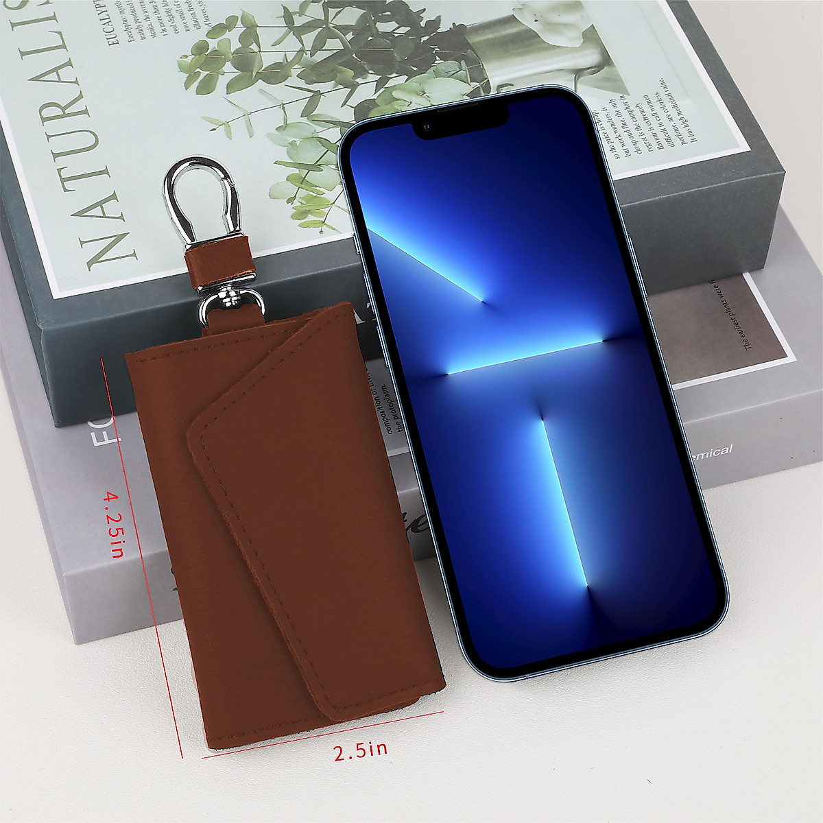 Tanmivvy Key Case Leather Key Holder Keychain Key Pouch Waist Hanging Key Protector, Key Organizer, With 6 Key Fob Hooks and A Removable Key Ring, Suitable for Men and Women (Coffee)