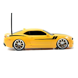 Jada Toys HyperChargers 2010 Chevy Camaro SS BTM Remote Controlled Vehicle (1:16), Yellow, Medium