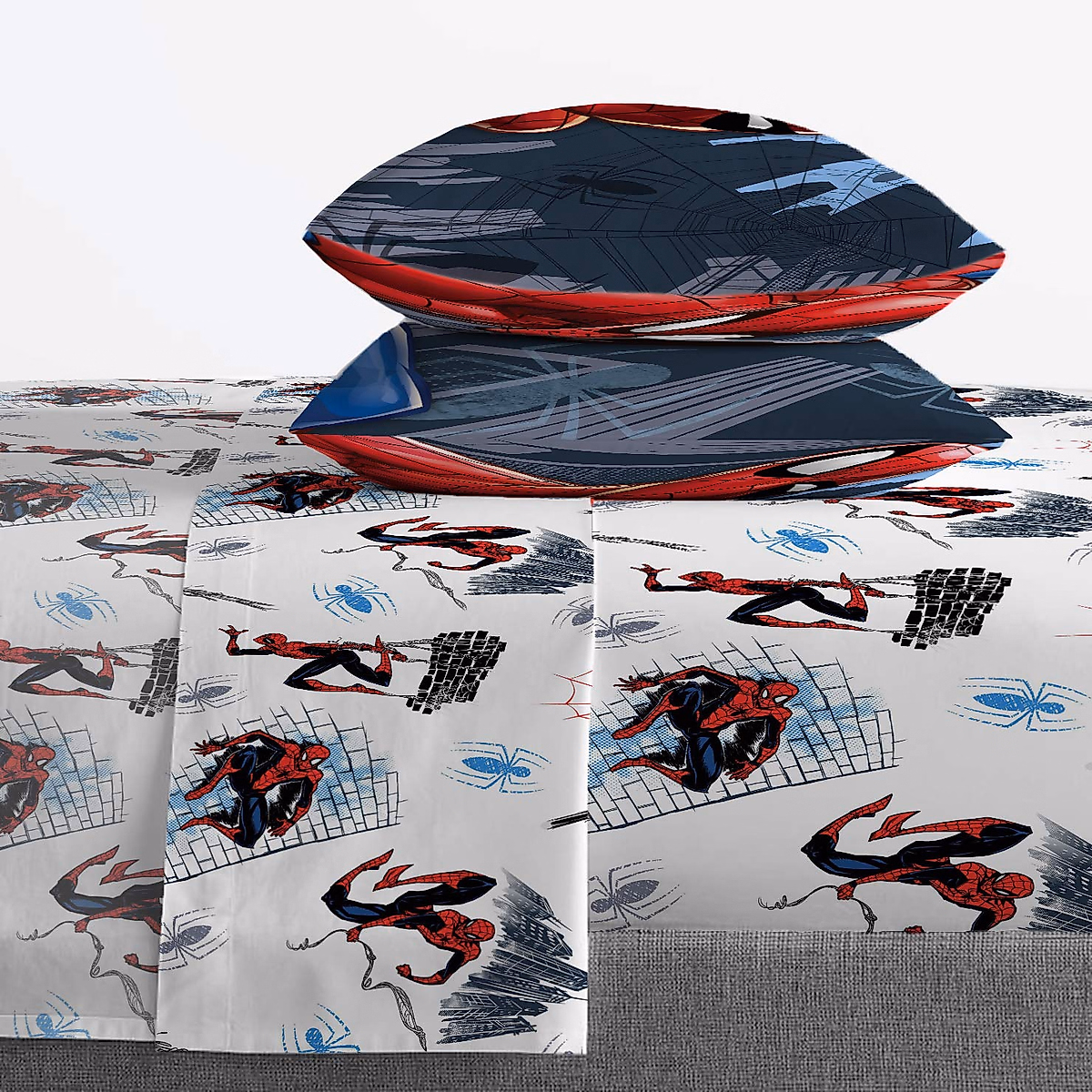 Jay Franco Marvel Spiderman Crawl Queen Sheet Set - 4 Piece Set Super Soft and Cozy Kid’s Bedding - Fade Resistant Microfiber Sheets (Official Marvel Product)