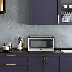 Panasonic NN-SN76LS 1.6 cu.ft Cyclonic Inverter Countertop Microwave Oven 1250Watt Power with Genius Sensor Cooking, Stainless Steel