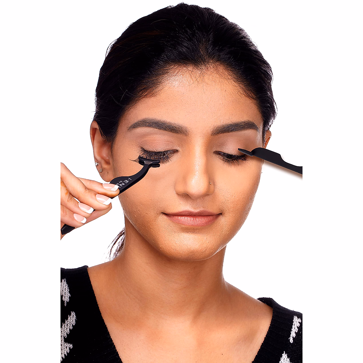 iENVY by Kiss Lash Applicator Tool, DIY Fales Eyelashes Extension Tweezers, Ease of Use & Grip, Fake Cluster Strip Lashes Remover Clip Tweezers Nipper (Black)