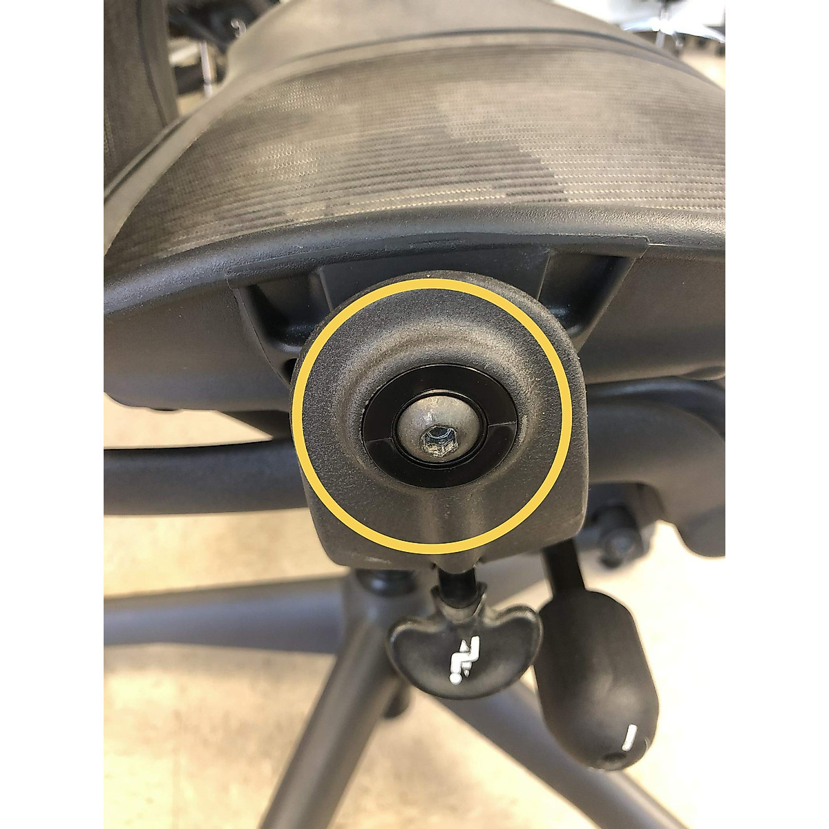 Herman Miller New Set of 2 Aeron Chair Seat Bolts Hip Pivot Bolt Screws UAE00M-BK - (Open Box)