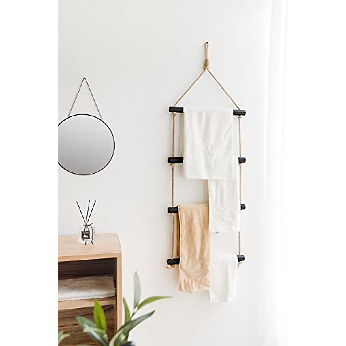 Dahey Blanket Ladder Scarf Holder Rack, Bath Towel Rack Bar Storage Ladder Wood Wall Hanging Living Room Scarf Ladder Rustic Home Decor Ladder,Black