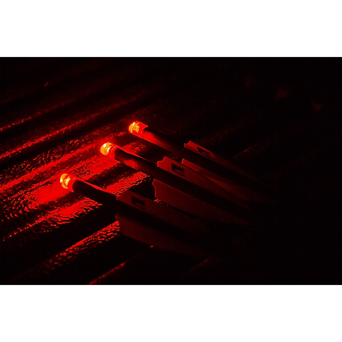 Killer Instinct Lighted Hypr Bolts 3 Pack. These Crossbow Bolts are Designed for Maximum Performance. Advanced Carbon Construction for The Toughest Prey.