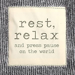 DEMDACO Me Time Mauve Purple 60 x 70 Fleece Fabric Foot Pocket Throw Blanket