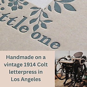 Baby Scrapbook Albums, Simple Baby Memory Book with Blank Pages. 90 Kraft Pgs, 8.5”x9.5”. Unique Baby Shower, Gender Neutral Baby Shower, Libro de Recuerdos Del Bebé, Modern Baby Memory Book