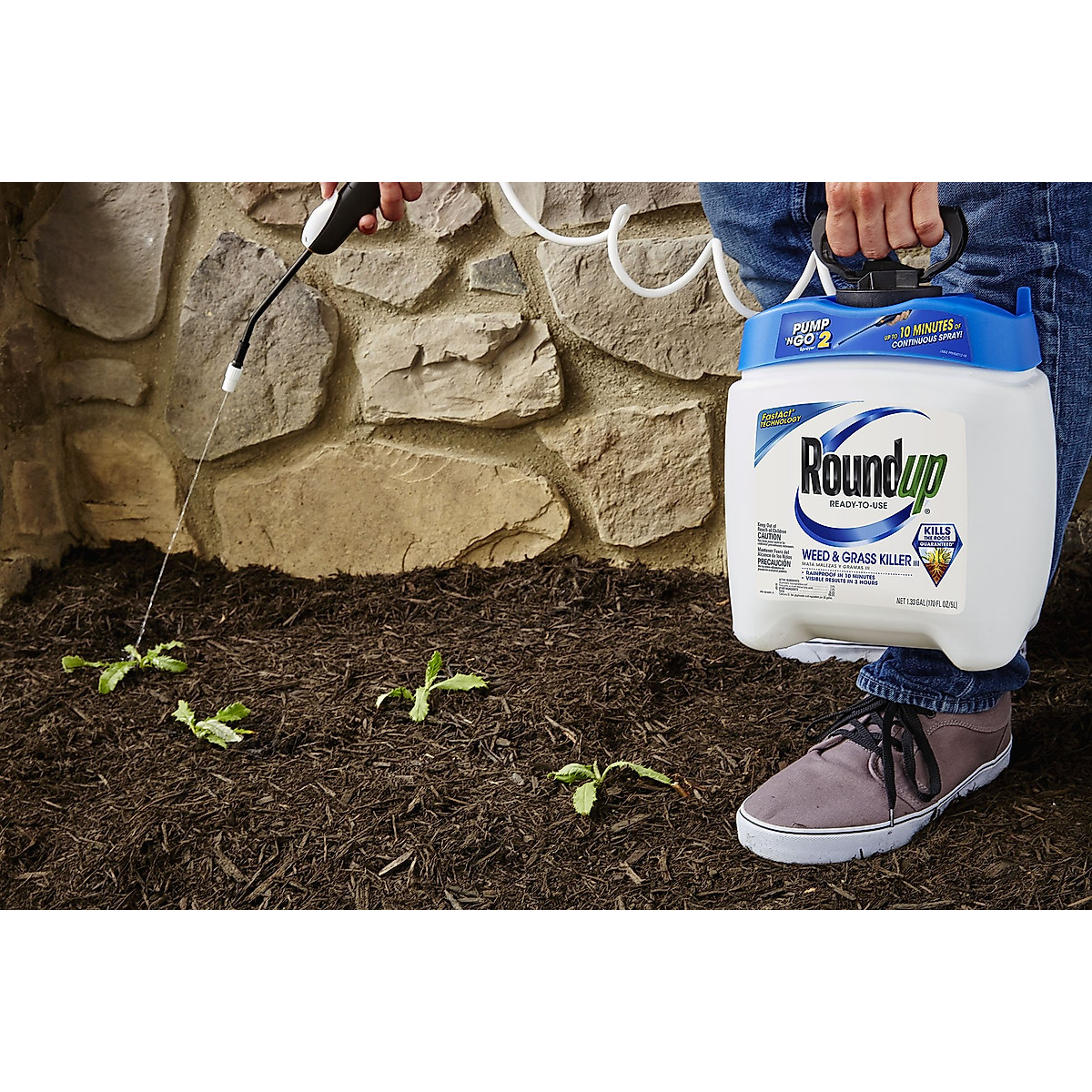 Roundup Ready-To-Use Weed & Grass Killer III -- with Pump 'N Go 2 Sprayer, Use in & Around Vegetable Gardens, Tree Rings, Flower Beds, Patios & More, Kills to the Root, 1.33 gal.