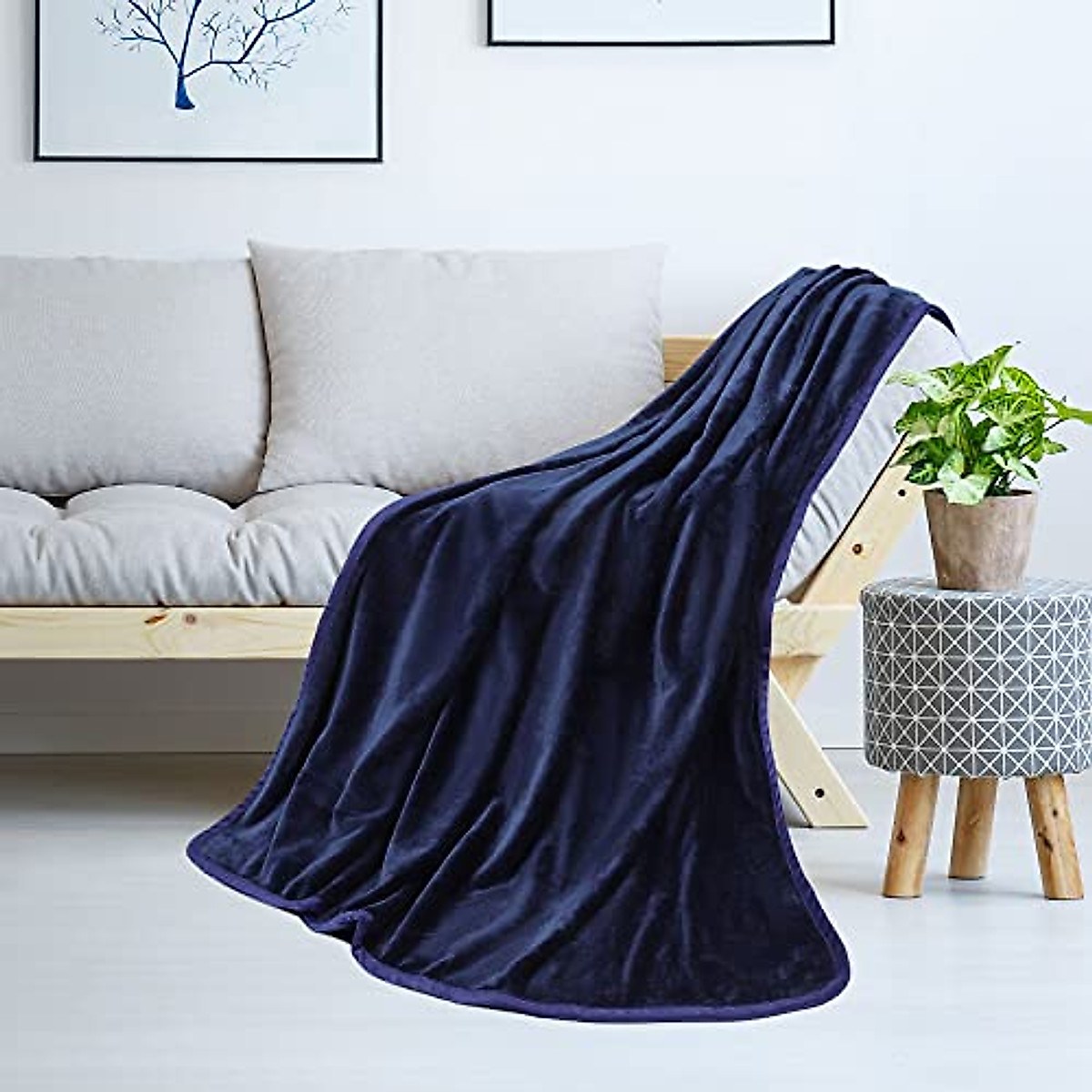 PiccoCasa Flannel Fleece Blanket Soft Lightweight Warm Fuzzy Blanket for All-Seasons, Luxury Comfy Decorative for Couch Living Room 50"x60" Navy Blue