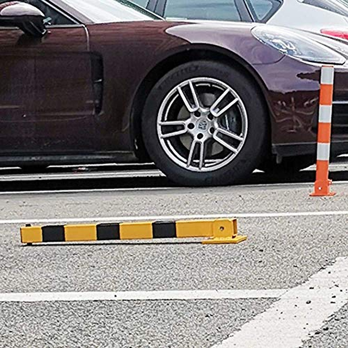 FASZFSAF Folding Parking Barrier, 70cm Road Safety Bollard, Vehicle Post Bollards Barriers Parking Space Lock, Used for Lane Parking Interception and Protection