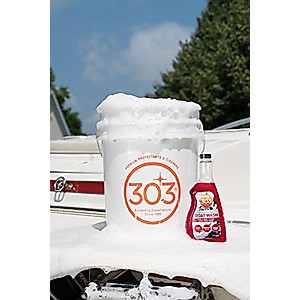 303 Products Marine Boat Wash with UV Protectant - For A Deep Clean, Spot Free Shine - 30 Day UV Protection - Removes Salt, Dirt, And Grime - Marine Safe, 32 fl. oz. (30586)