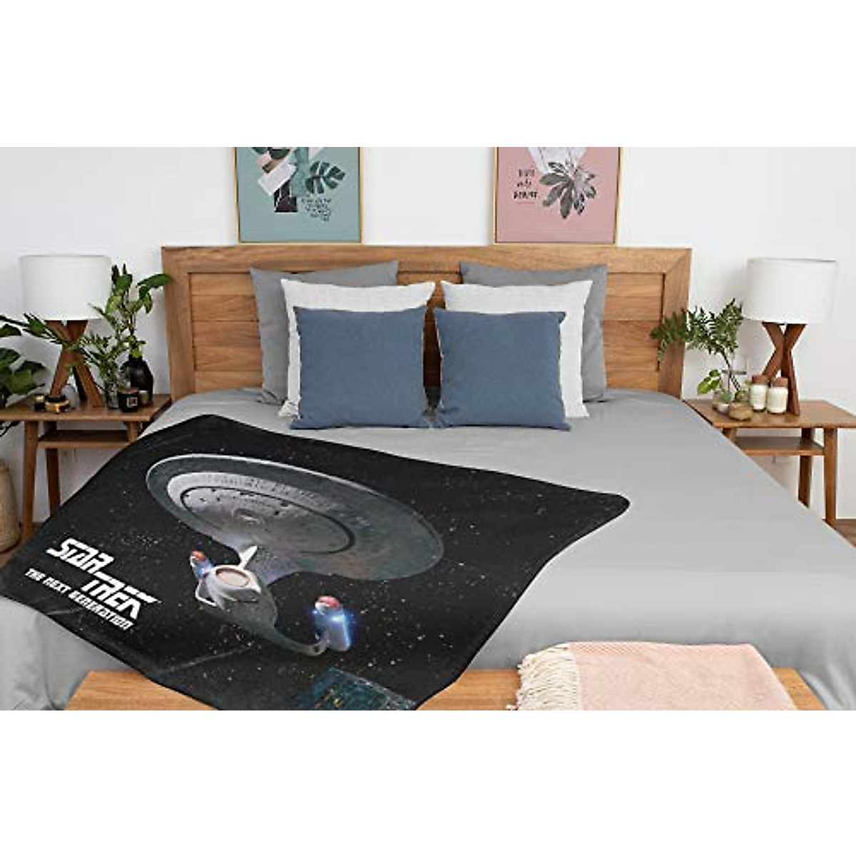 INTIMO Star Trek The Next Generation USS Enterprise NCC-1701-D Starship Fleece Plush Throw Blanket 60" x 48" (152cm x 122cm)