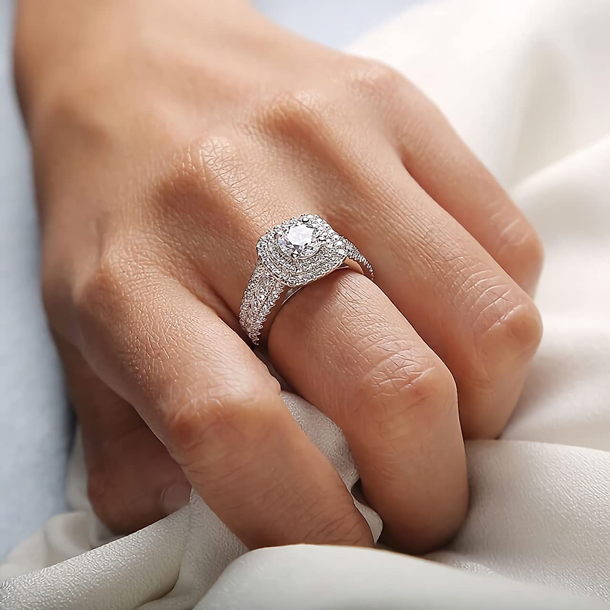 Ayafee 2.05 Carat Moissanite Engagement Rings for Women 10K 14K 18K Gold Halo Promise Rings for Her Size 4-12 - 10K