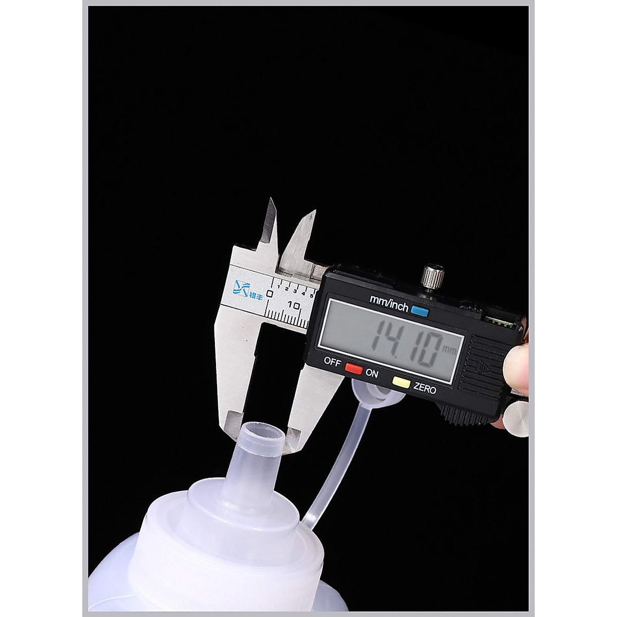 XKONG Large Caliber Squeeze Bottle, Large Sauce Bottle, Square SqueezeSauce Bottle, 800ML Jam Tomato Salad Sauce Bottle(2 pcs).