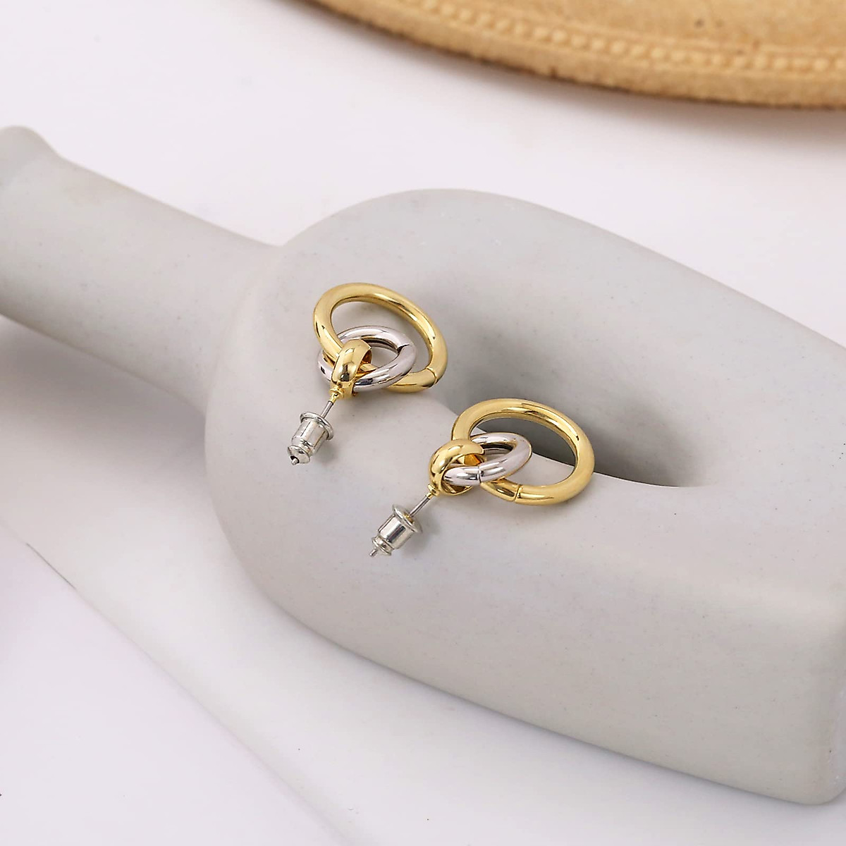 WOWORAMA Gold Double Circle Drop Earrings for Women Two-Tone Gold Silver Dangle Hoop Earrings Geometric Round Circle Hoop Earrings Trendy Lightweight Statement Earrings