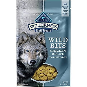 Blue Buffalo Wilderness Trail Treats Wild Bits High Protein Grain Free Soft-Moist Training Dog Treats, Chicken Recipe 4-oz Bag