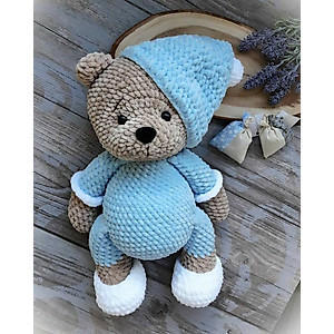 Troyarn Velvet Chenille Baby Blanket Yarn Amigurumi Yarn for Crocheting and Knitting Super Bulky 100 gr (132 yds) (10110 - Black)