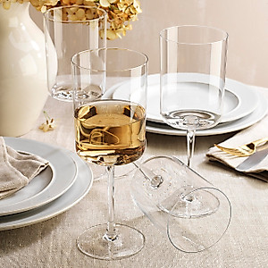 Square Wine Glasses Set of 4, Crystal Stemmed Modern Wine Glasses 16 Oz, Tall Thin Rim, Large Wine Glasses For Red and White Wine, Elegant Gifting Packaging, Dishwasher Safe. Snifter