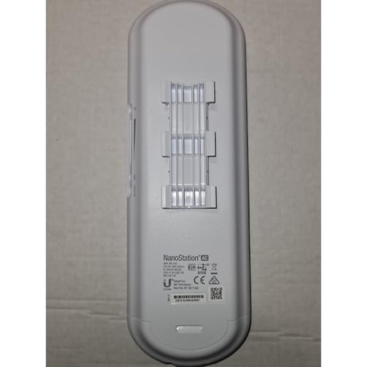 Ubiquiti Nanostation NSM5, 5GHz, 802.11a/n Hi-power 20 dBm Minimum, 2x2 MIMO AirMax TDMA PoE Station,White